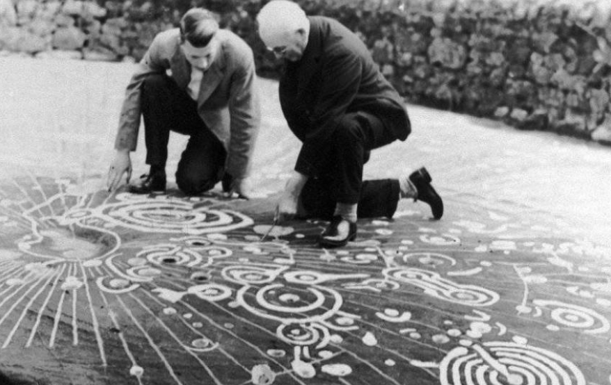 Kosmická mapa stará 5000 let. Co znamenají tajemné symboly ve Skotsku ...