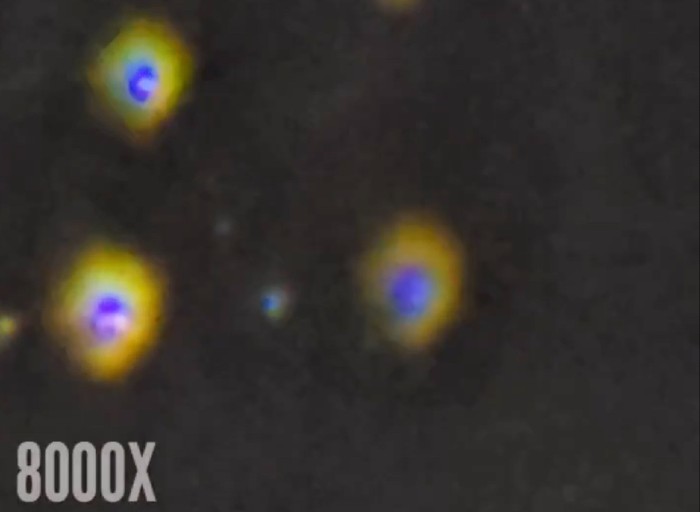 Nanostruktury objeveny při mikroskopické analýze kapky Red Bullu | AC24.cz